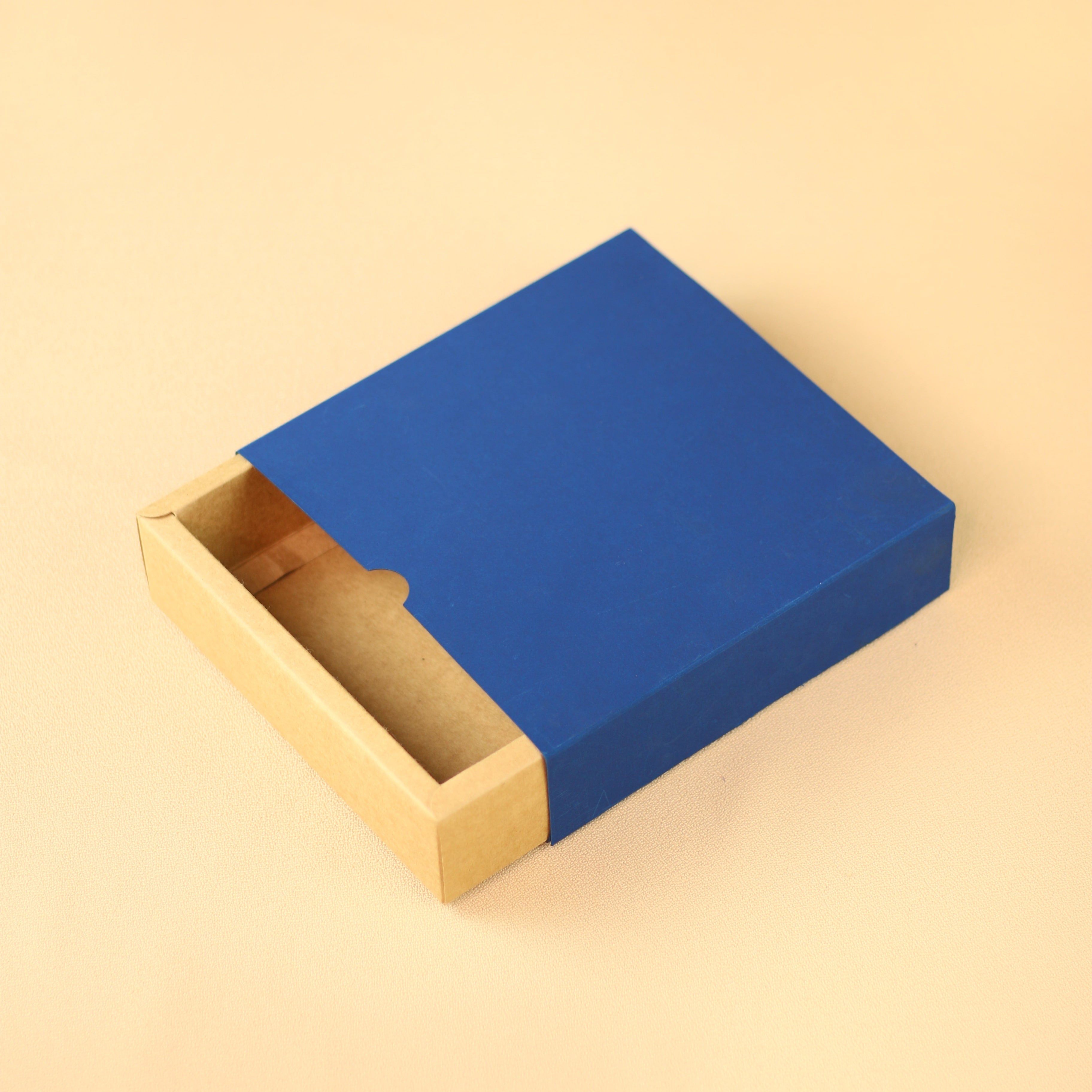 FESTIVE SLIDE BOX (6 X 6 X 2) – The Cake Case Company