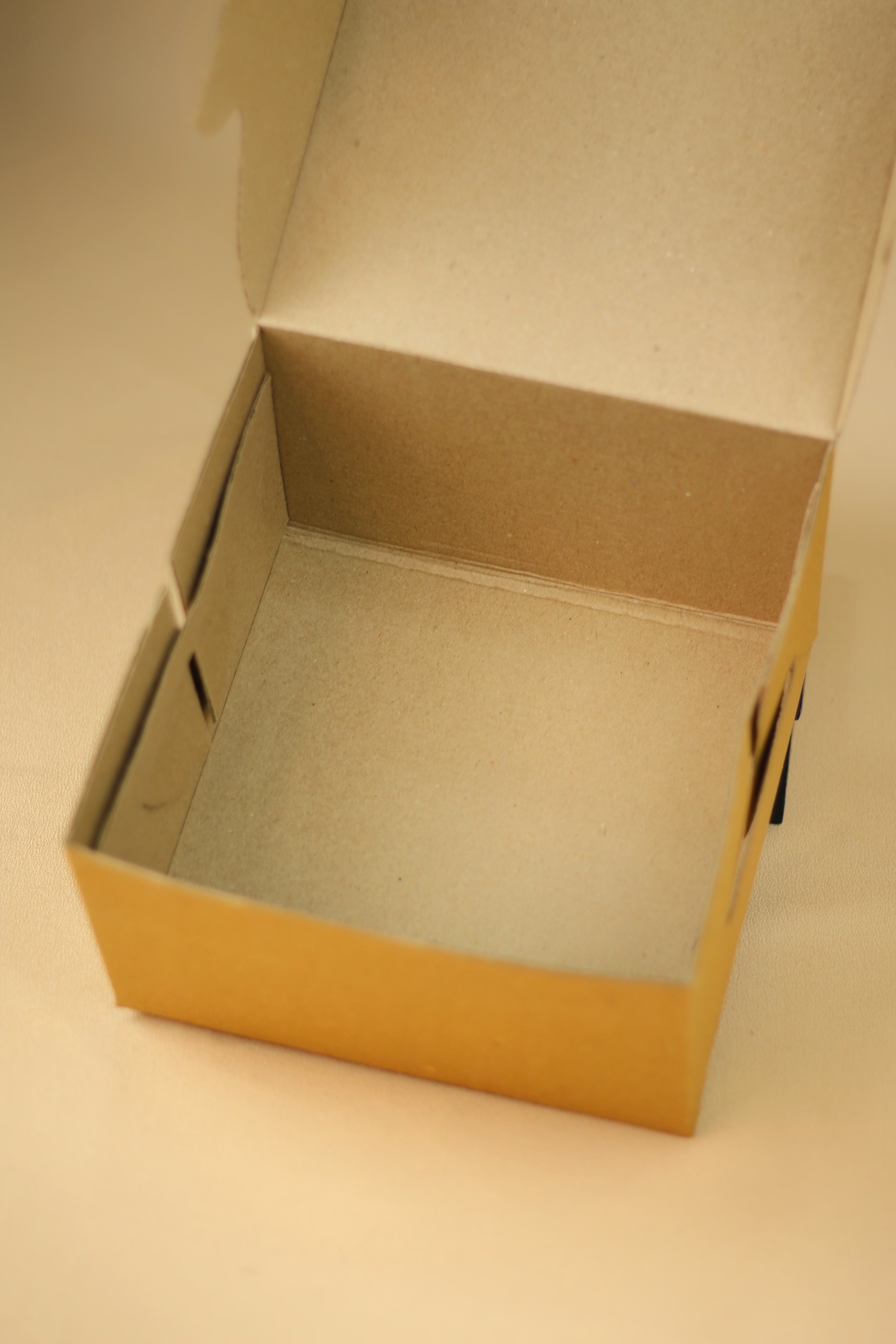 BROWN CORRUGATED CAKE BOX – The Cake Case Company