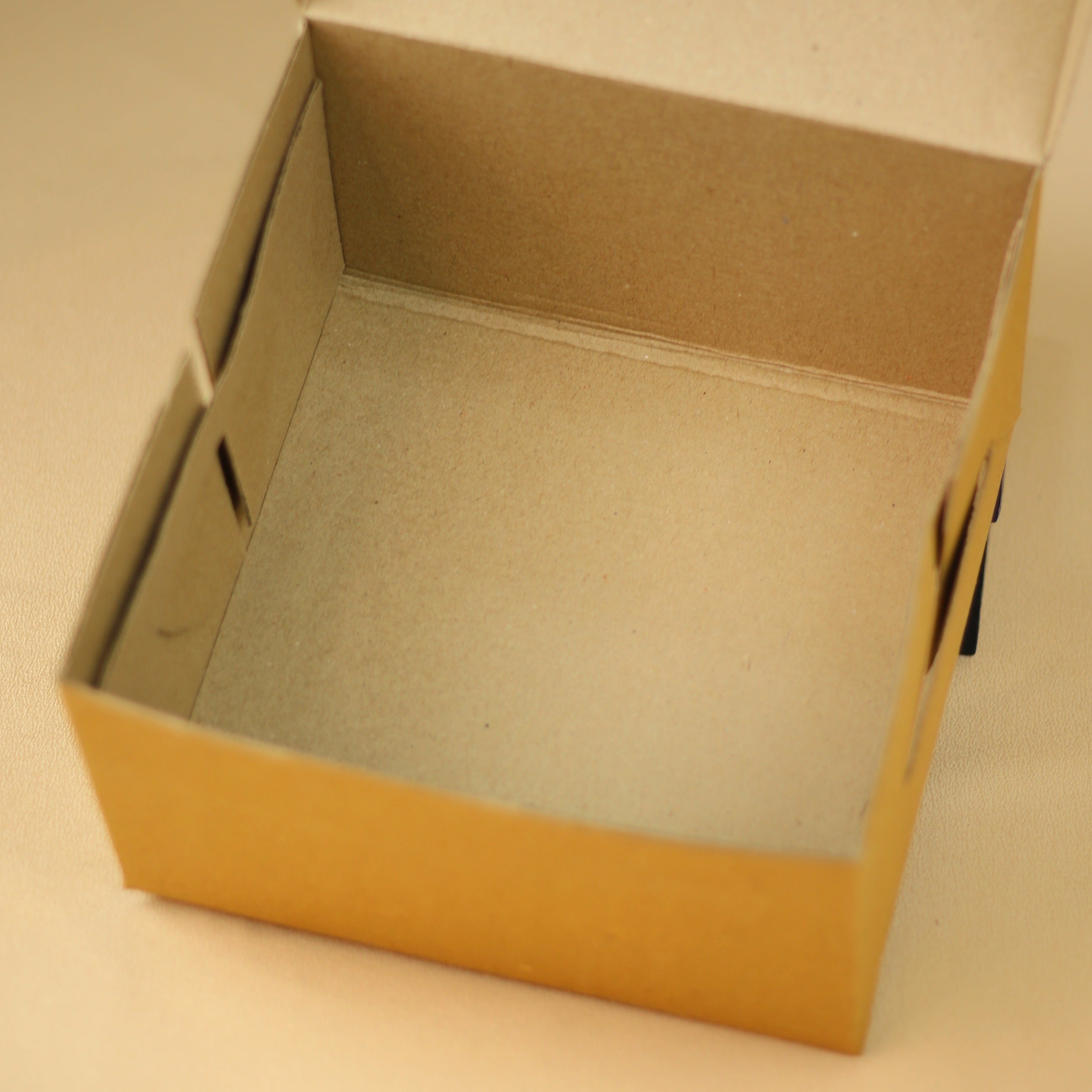 HALF KG CAKE BOX – The Cake Case Company